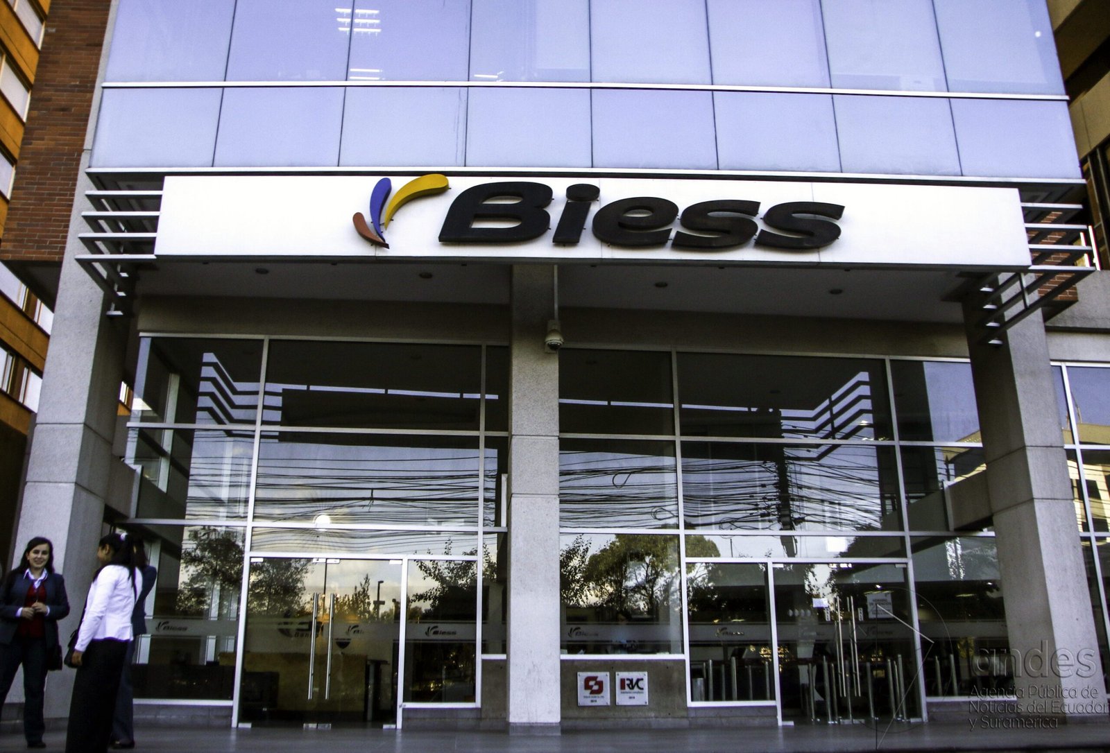 Biess incrementa su financiamiento al Estado en 2025